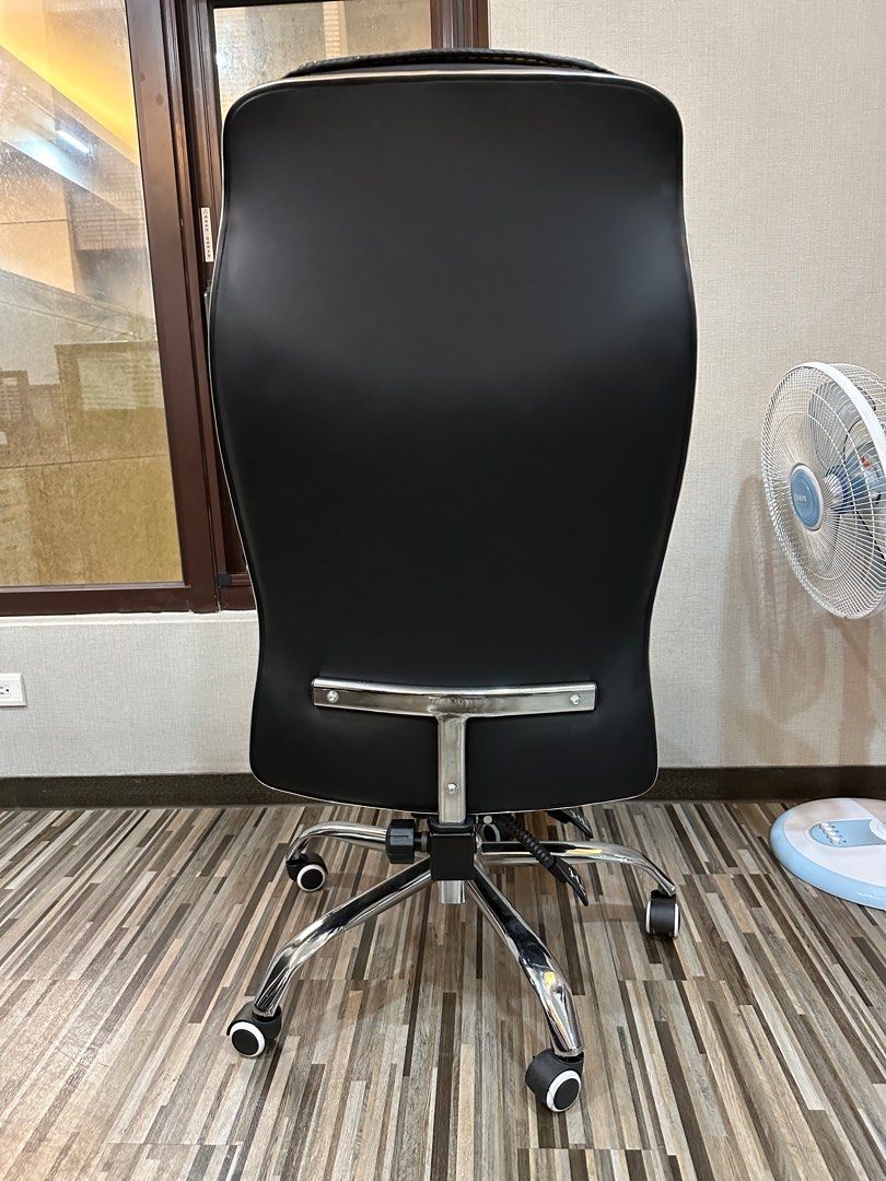Generic orthopedic leather seat - Gucca